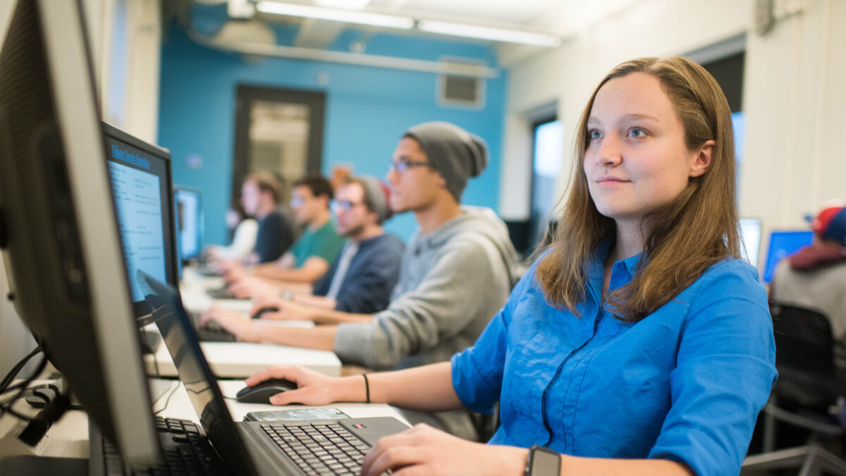 Majors in Information Technology & Sciences | Champlain College, Burlington, VT