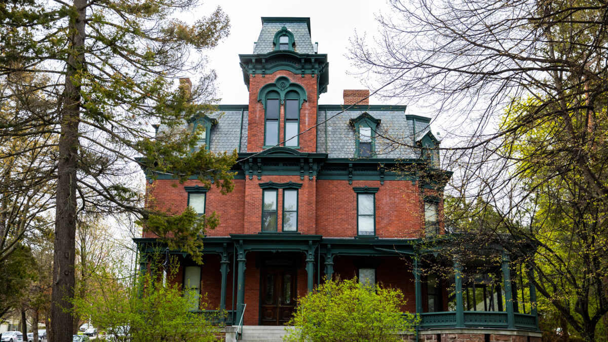 Adirondack Hall - Champlain College
